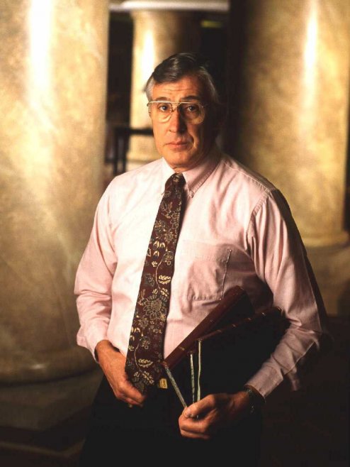 Crimes internacionais investigados por Robert K. Ressler - DarkBlog ...