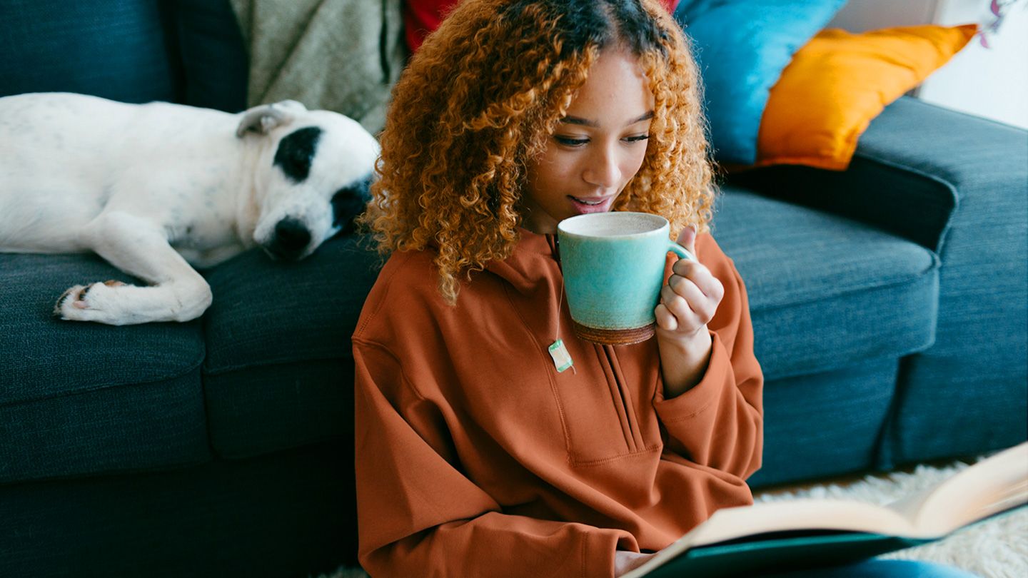 O que é hygge, conceito apresentado em O Bem-Estar da Bruxa Natural - DarkBlog | DarkSide Books ...