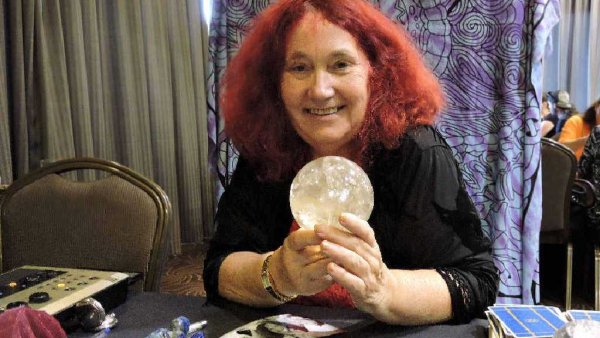 5 Livros de Cassandra Eason para iniciar nos caminhos da magia ...