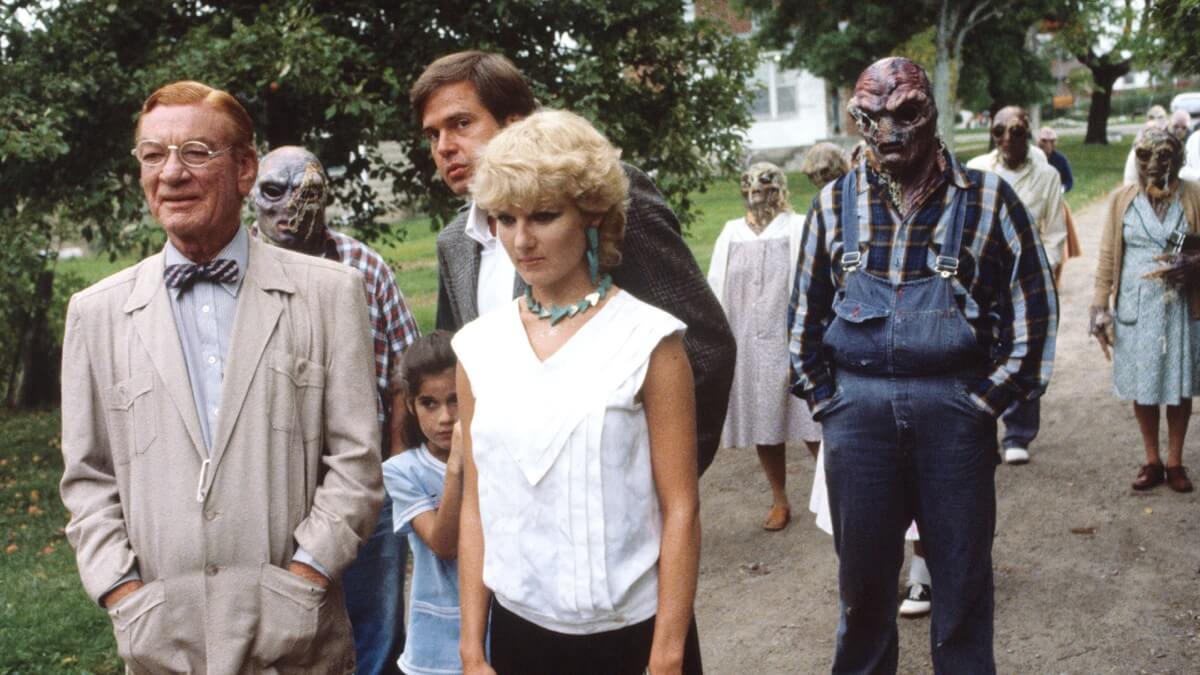 Strange Invaders: Luz, câmeras, ETs - DarkBlog | DarkSide Books ...